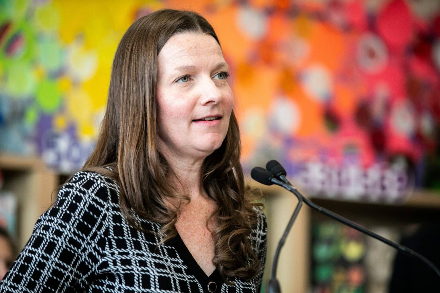 Manitoba Schools Boost Teacher Numbers by 832 Since Election - TECHRONY