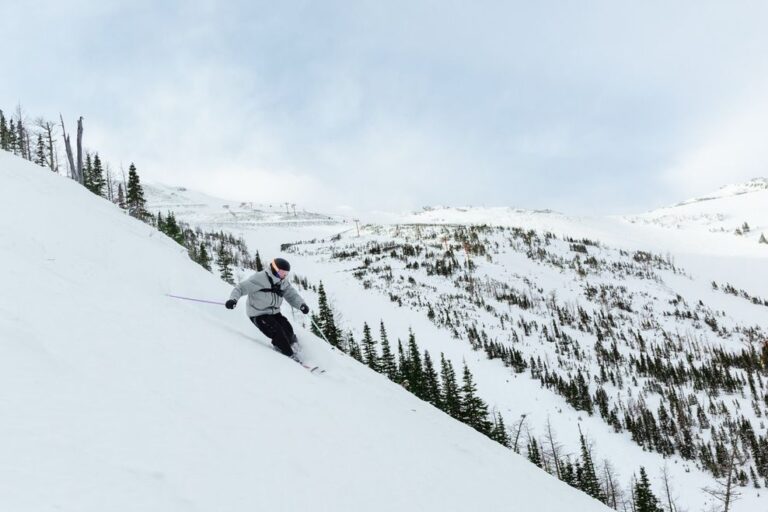 Alberta's Castle Mountain Named World's Best Small Ski Resort - TECHRONY