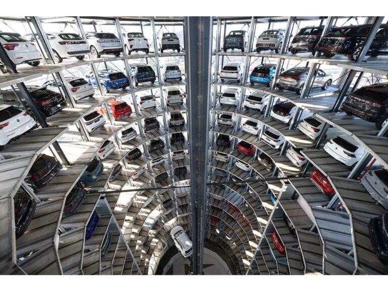 Europe Delays Combustion Engine Ban to Aid Struggling Auto Industry ...