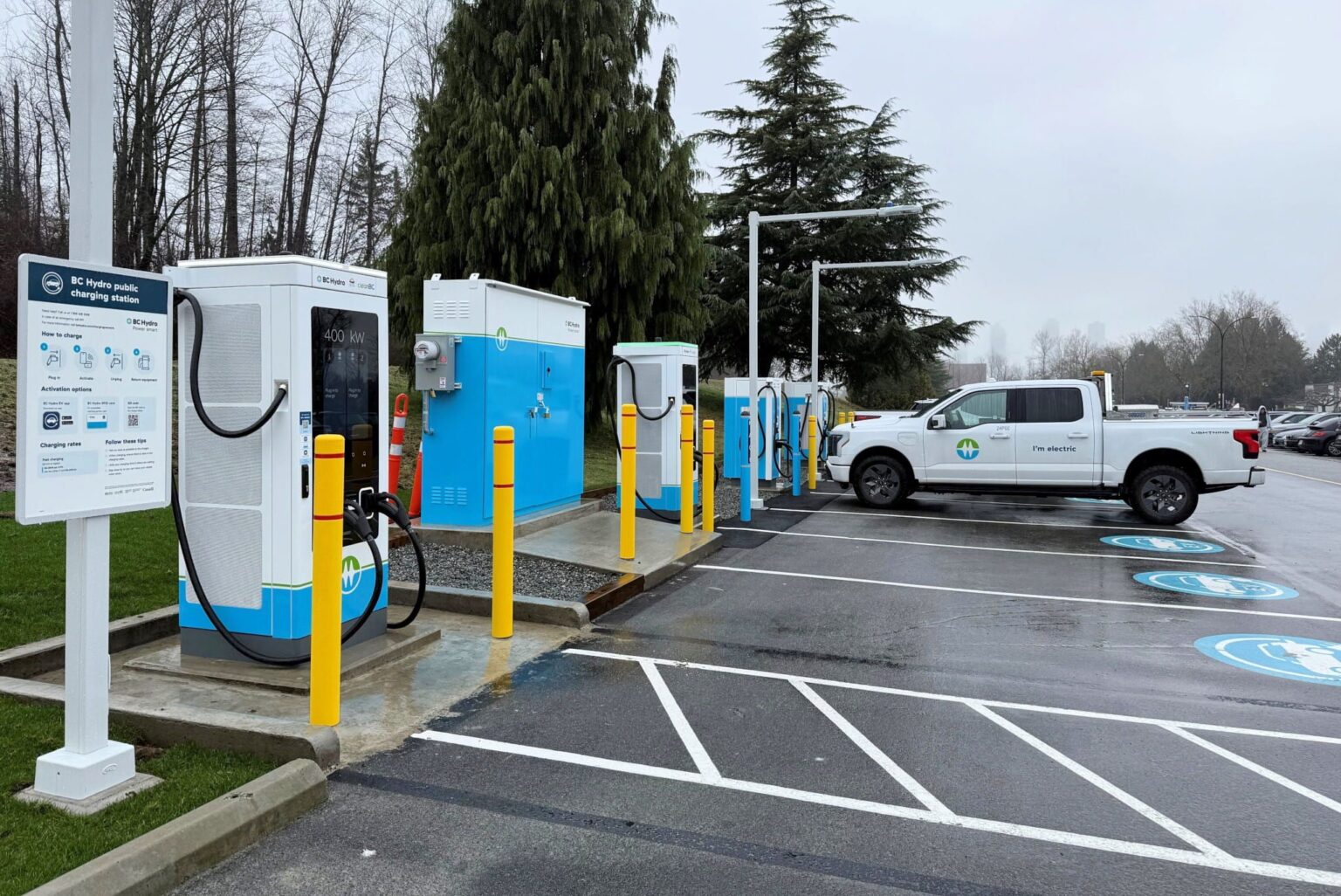 BC Hydro Launches Powerful EV Chargers in Burnaby Hub - TECHRONY
