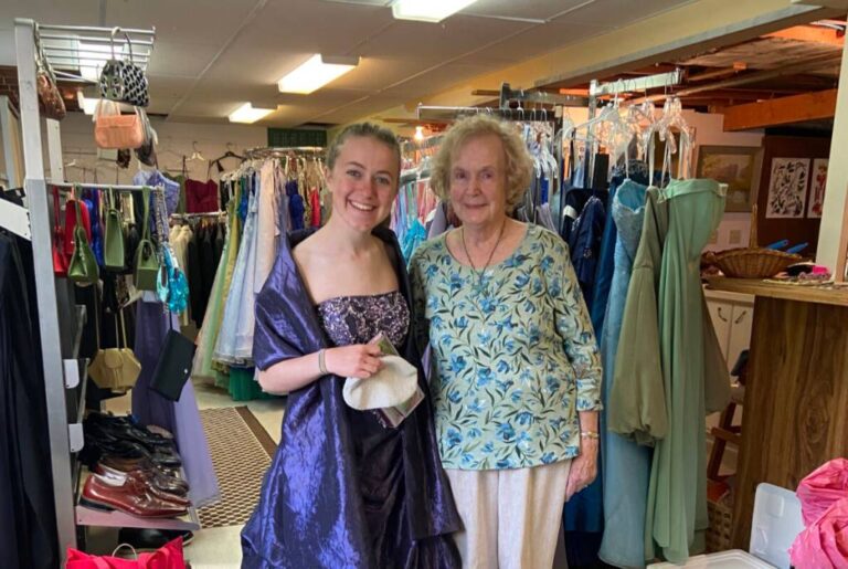 Magic Wand Project Celebrates 25 Years of Supporting Grads - TECHRONY