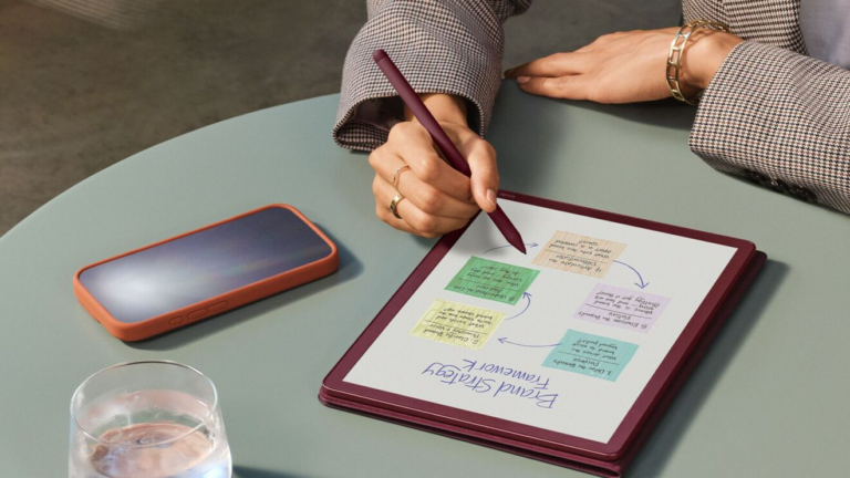 Amazon to Launch Kindle Scribe in U.K. and Germany This Year - TECHRONY